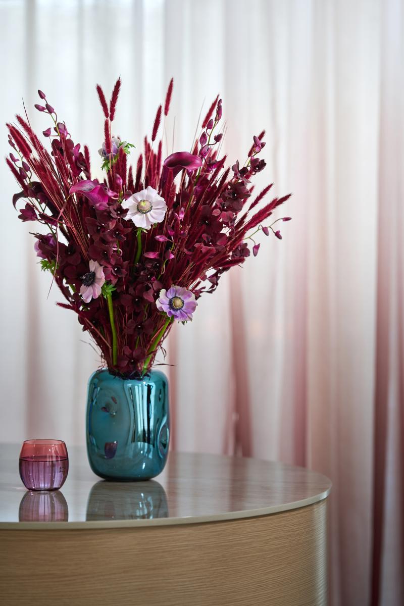 Cosmic Future Trend 2025: The Essential Florist Guide!